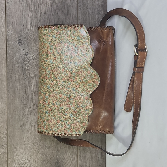 Patricia Nash | Bags | Patricia Nash Floral Flat Fron Leather Crossbody ...